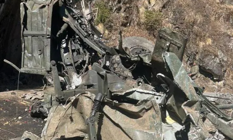 Army truck falls into gorge killing 16 in Sikkim