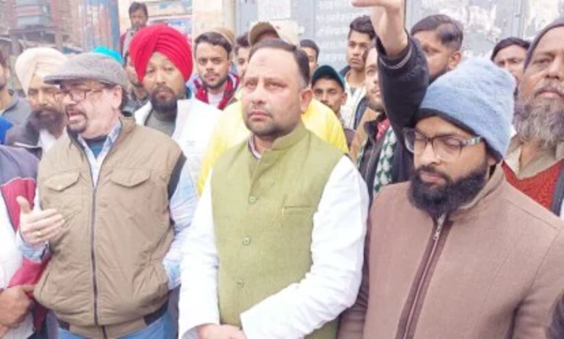 Boards barring 'non-Hindus’ appear; Muslim group meets Uttarakhand DGP