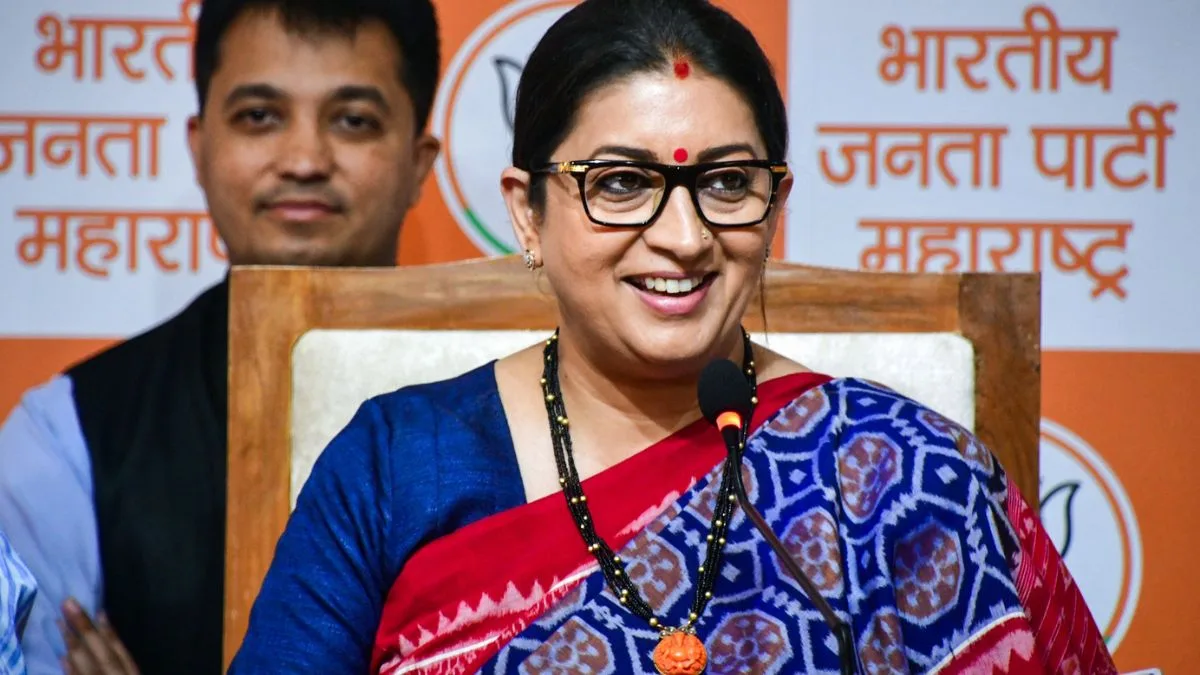 Delhi HC quashes order to disclose academic records of Smriti Irani