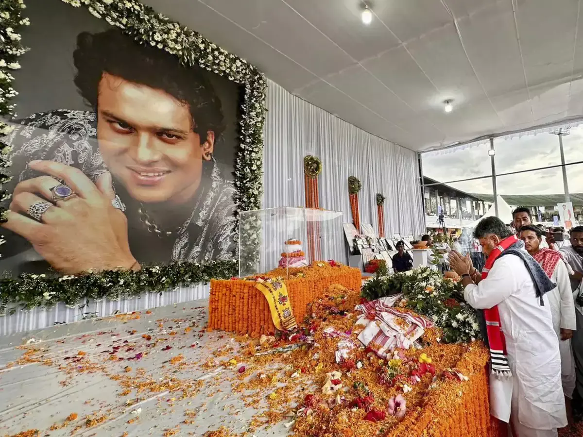 Assam govt sets up judicial commission to probe Zubeen Garg's death