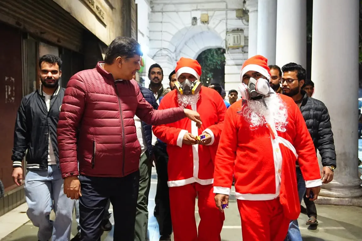 Santa Claus ‘faints’ in Delhi air pollution video; AAP leaders booked